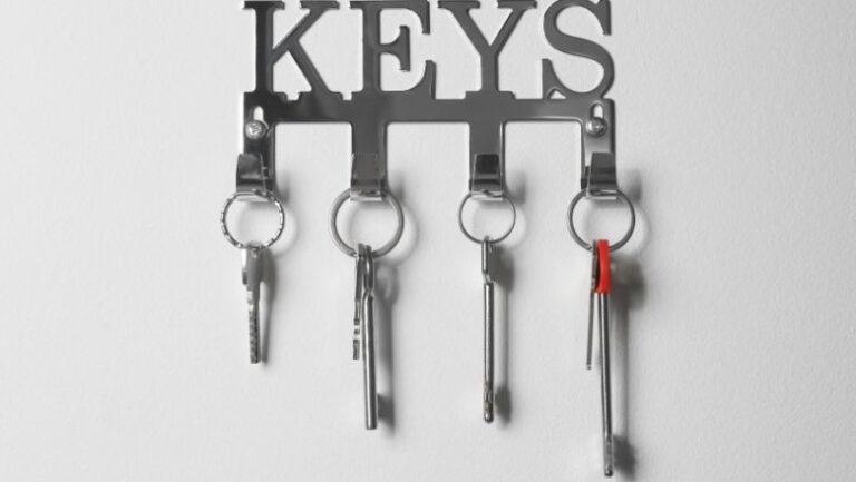 5 Quirky DIY Key Holders To Keep You Organized
